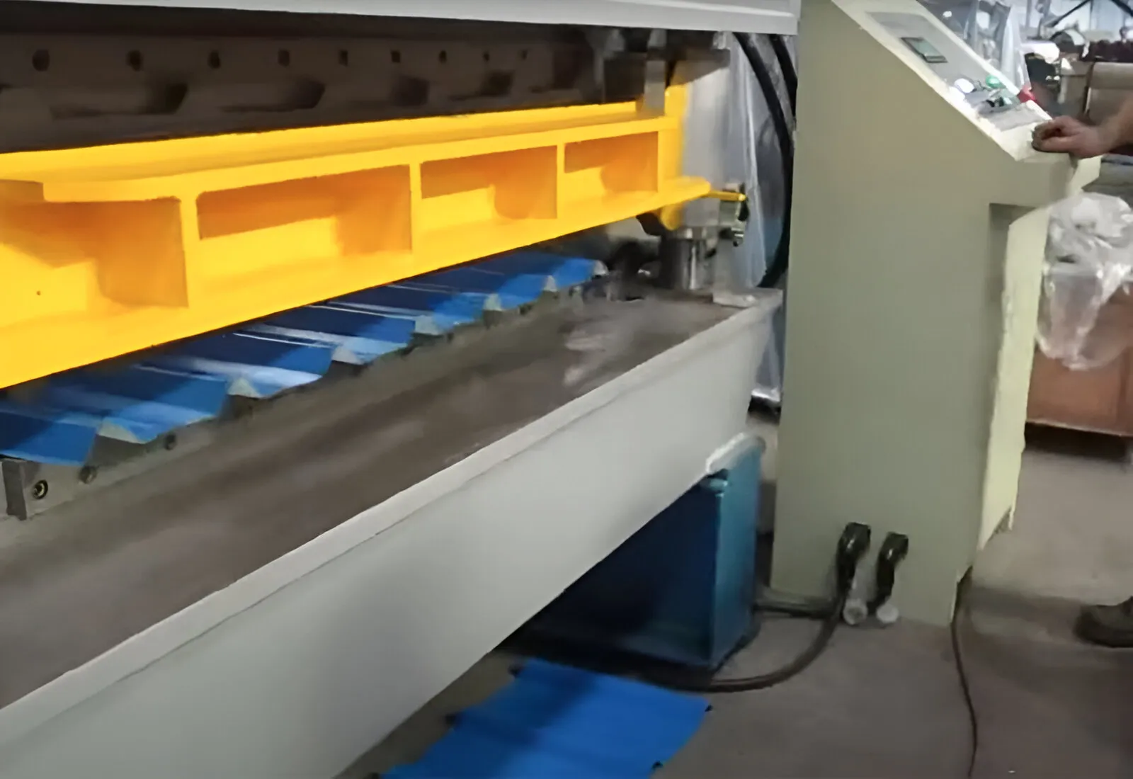 Double Layer Roll Forming Machine Manufacturer - Zyforming